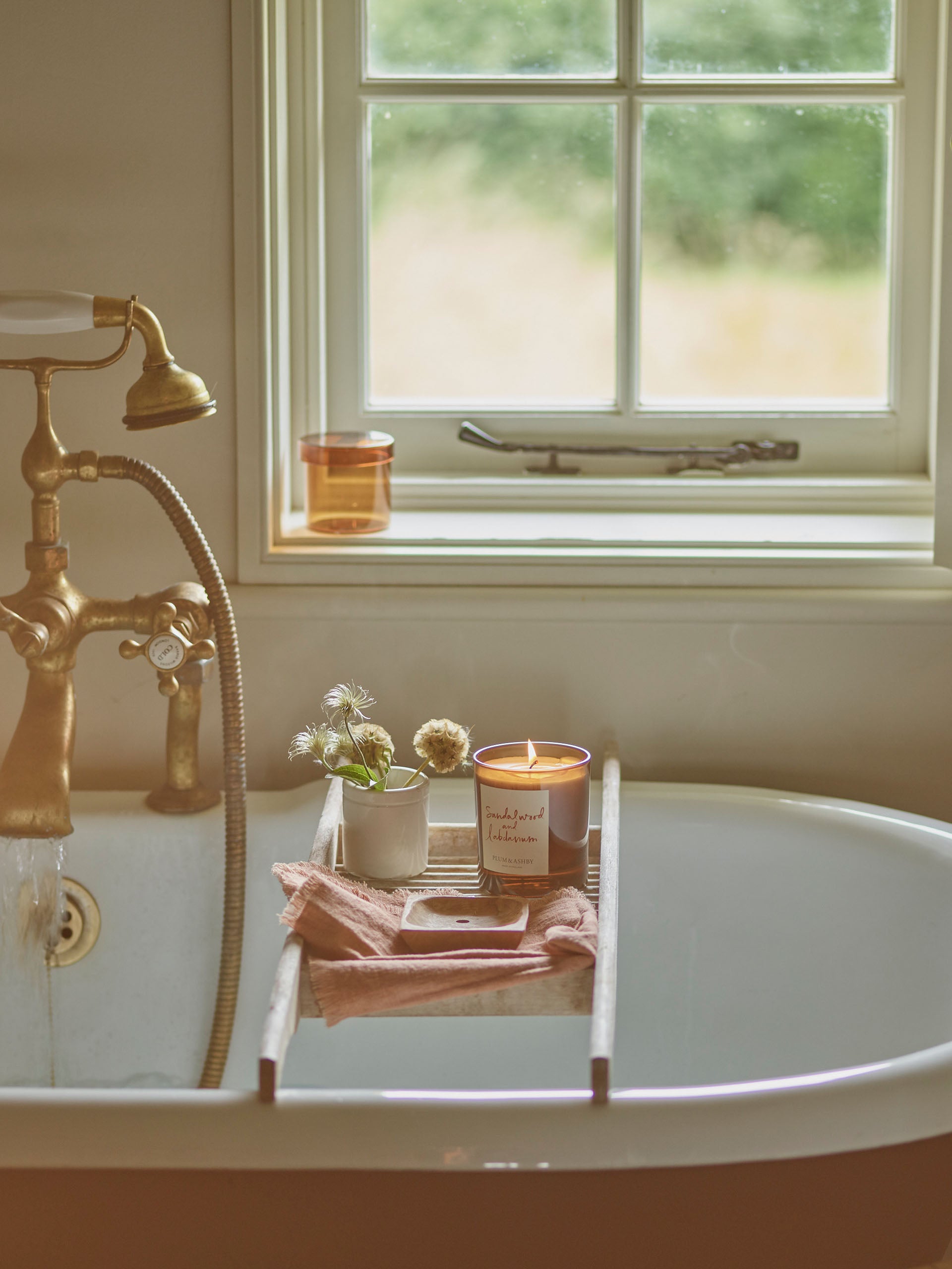 Sandalwood & Labdanum Candle Pack – Plum and Ashby Wholesale